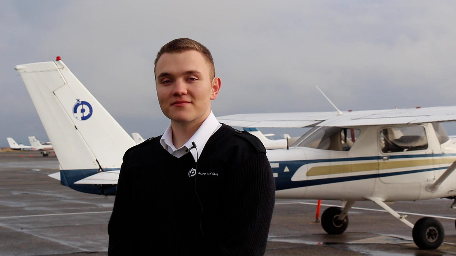 What are the differences and similarities between Boeing and Airbus ...